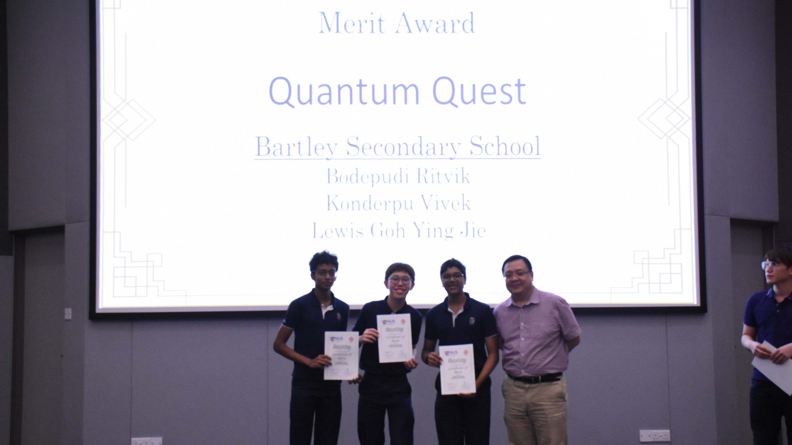 Illustratum 2024 Award Presentation | NUS Physics