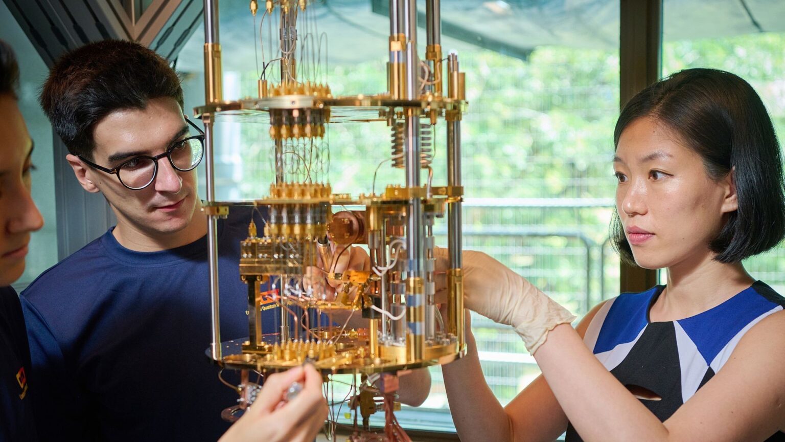 On-demand transposition across light-matter interaction regimes in bosonic cQED | NUS Physics